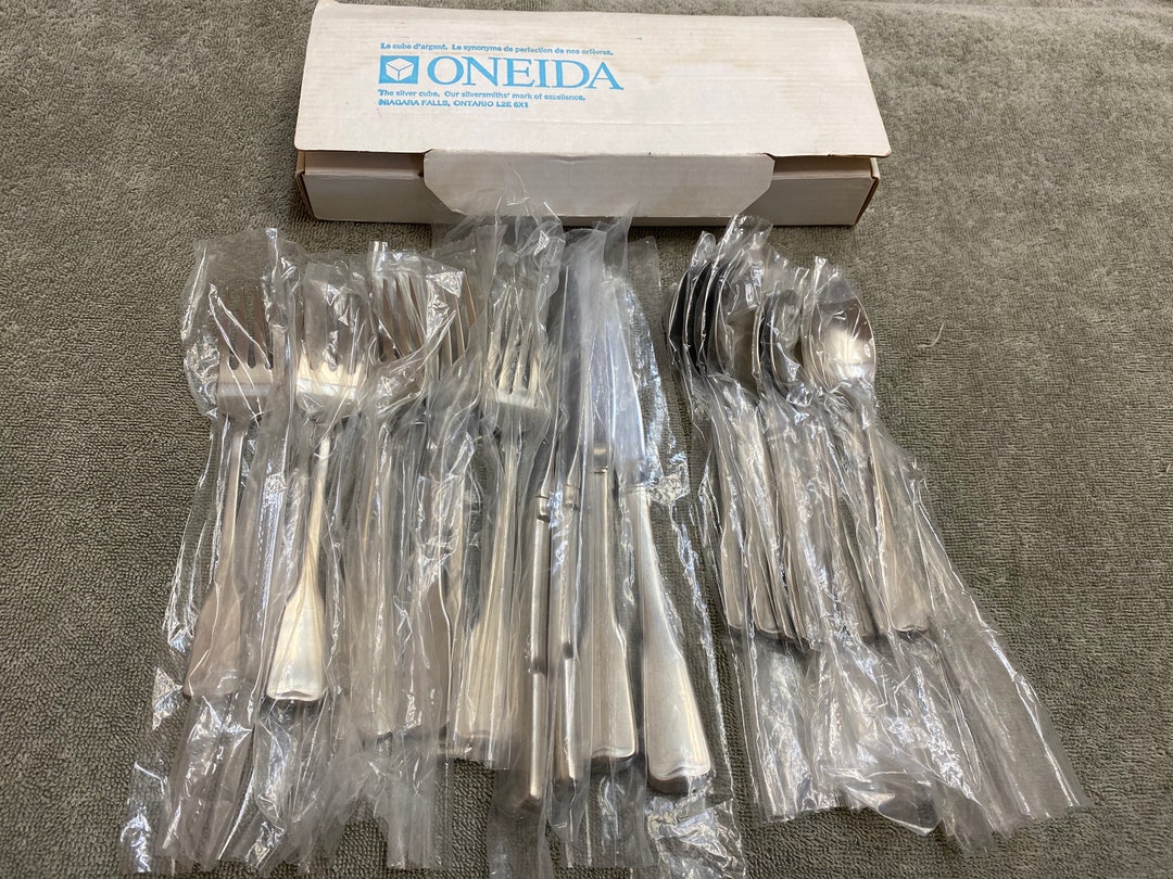 Oneida American Colonial Satin Stainless Flatware 20 Pc Set Excellent ...