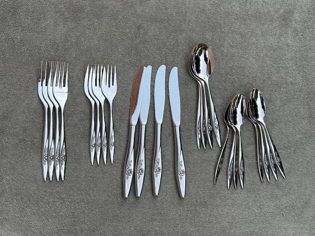 Oneida Lasting Rose Deluxe Stainless Steel Flatware 24 Piece Set - Etsy