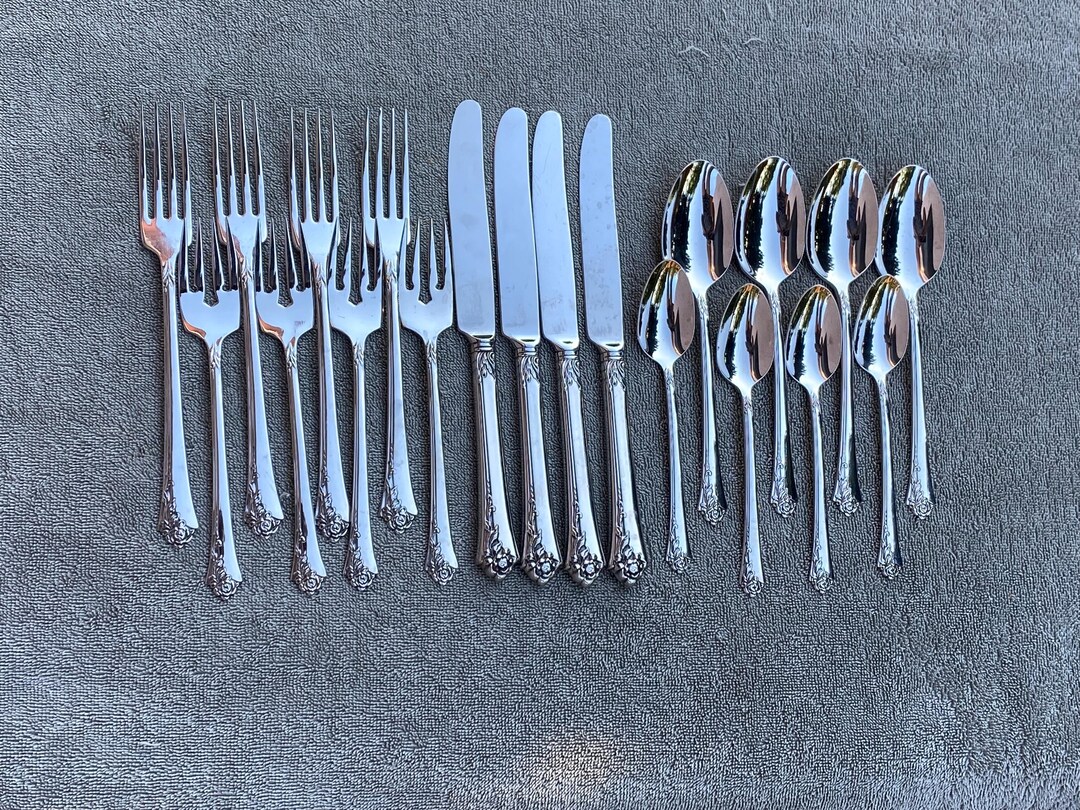 Oneida Damask Rose Heirloom Stainless Steel Flatware 20 Piece Set - Etsy