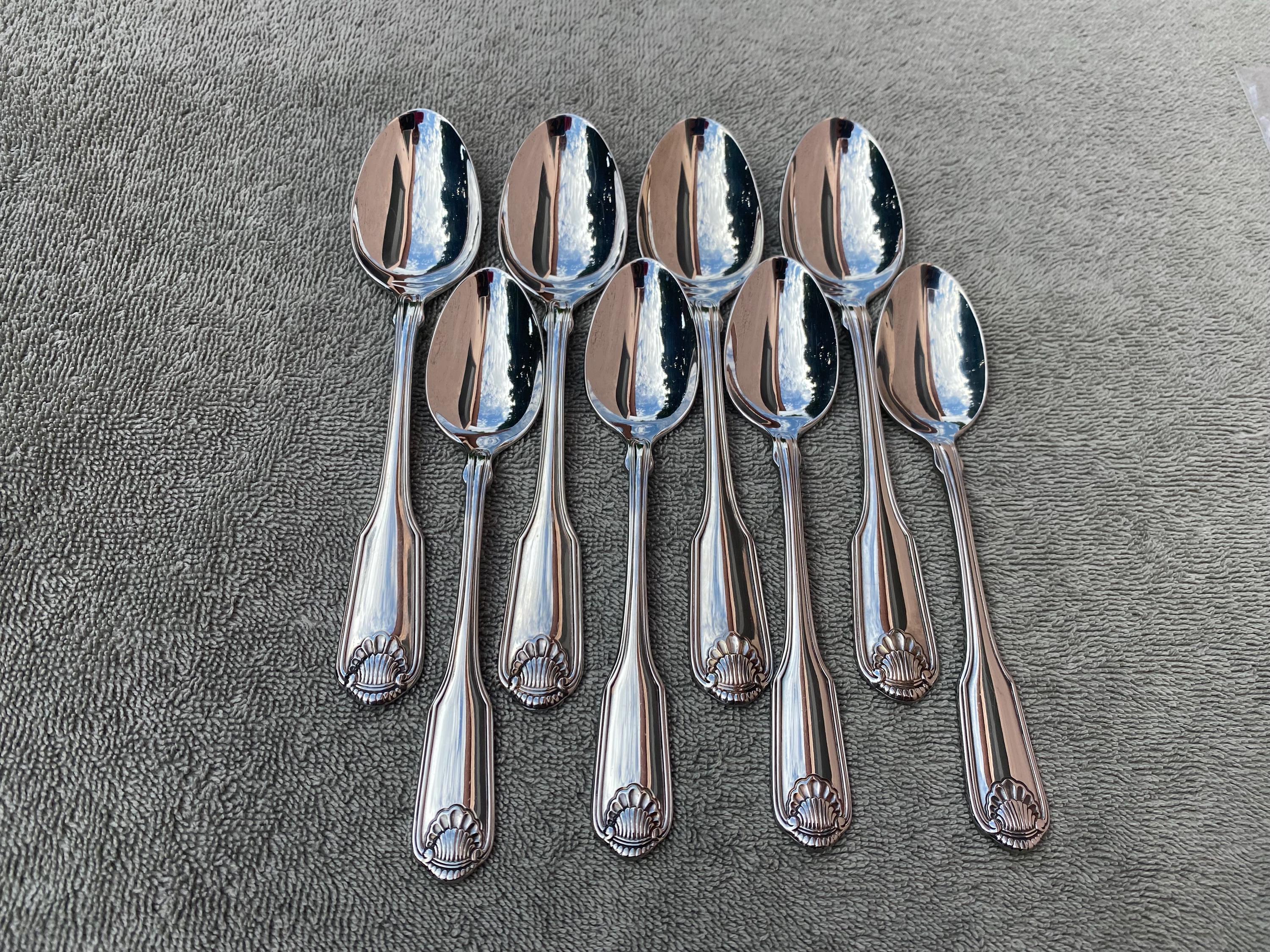 Oneida Classic Shell Heirloom Stainless Flatware 20 Piece Set - Etsy