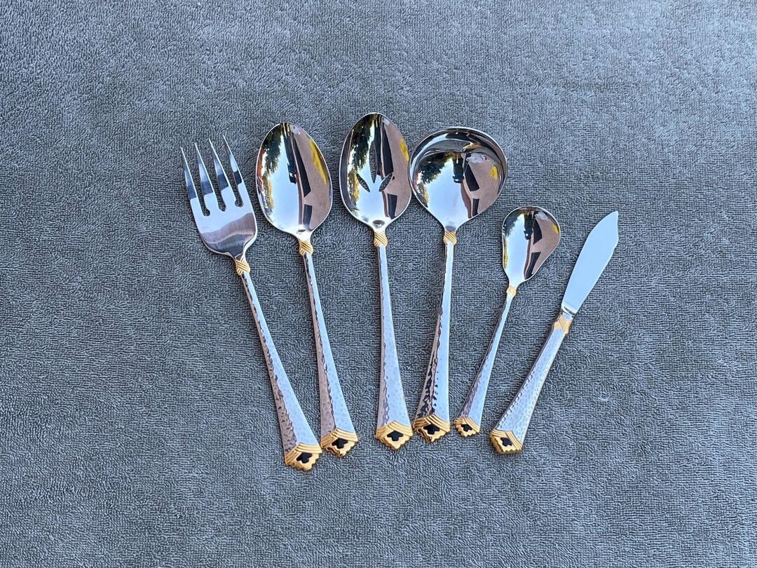 Oneida Tesoro Black and Gold Accent Stainless Flatware 7 Piece Serving ...