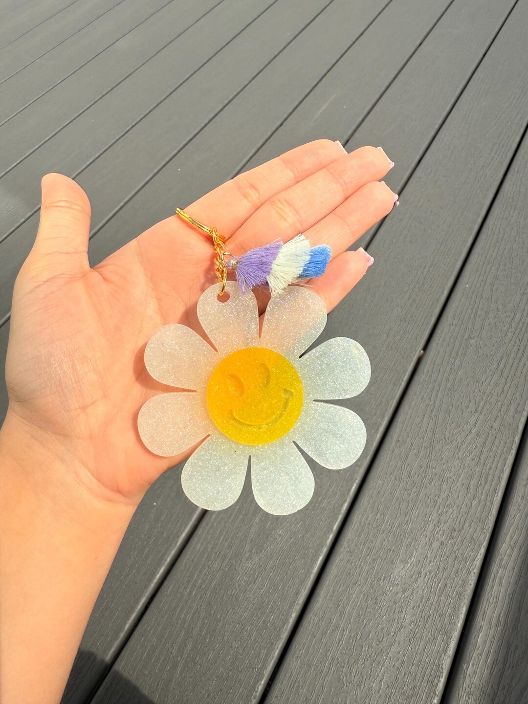 Daisy Happy Face Keychain - Etsy