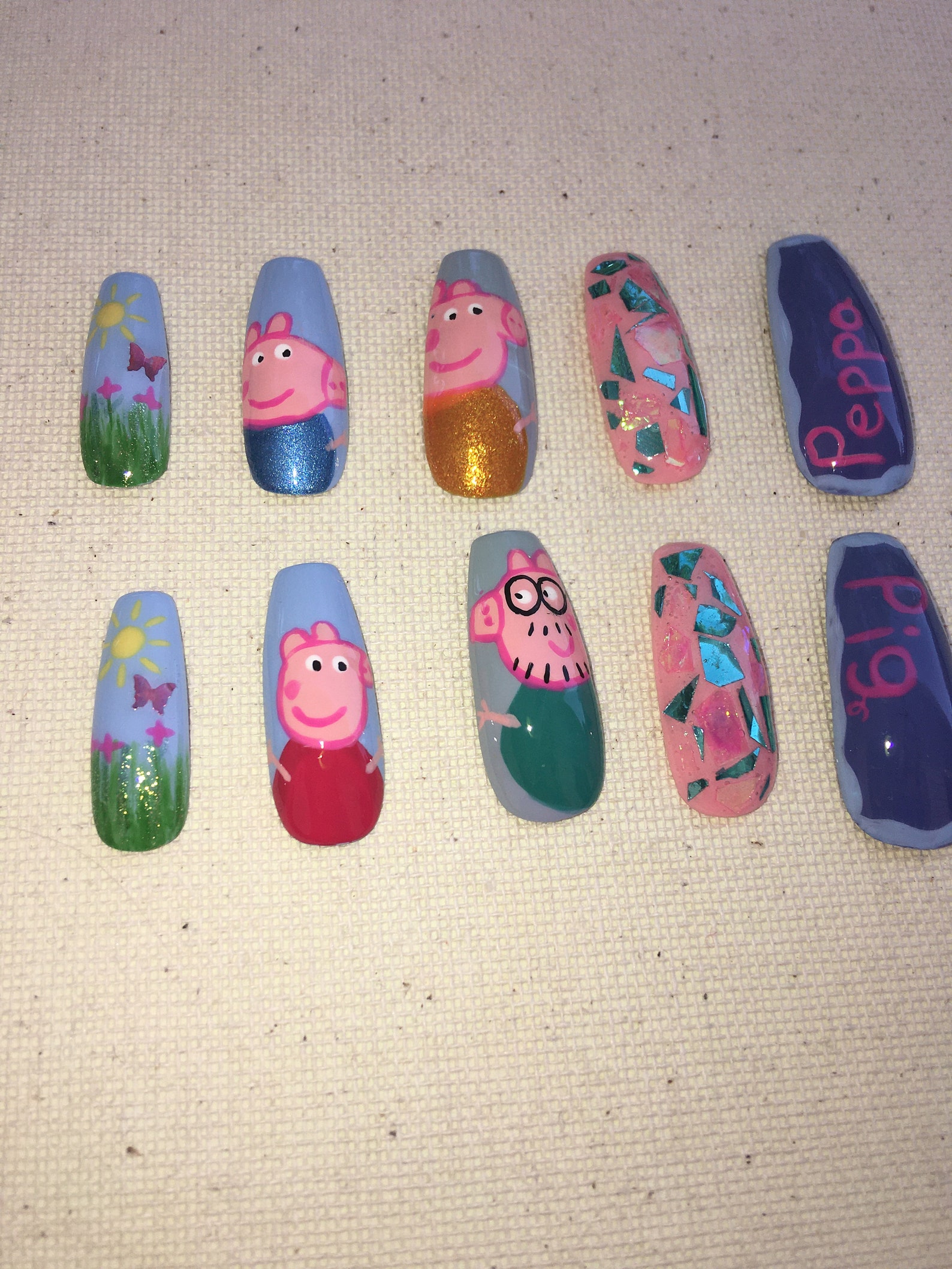 Peppa Pig and Family Nails | Custom Illustration + Foil Accent Nail ...