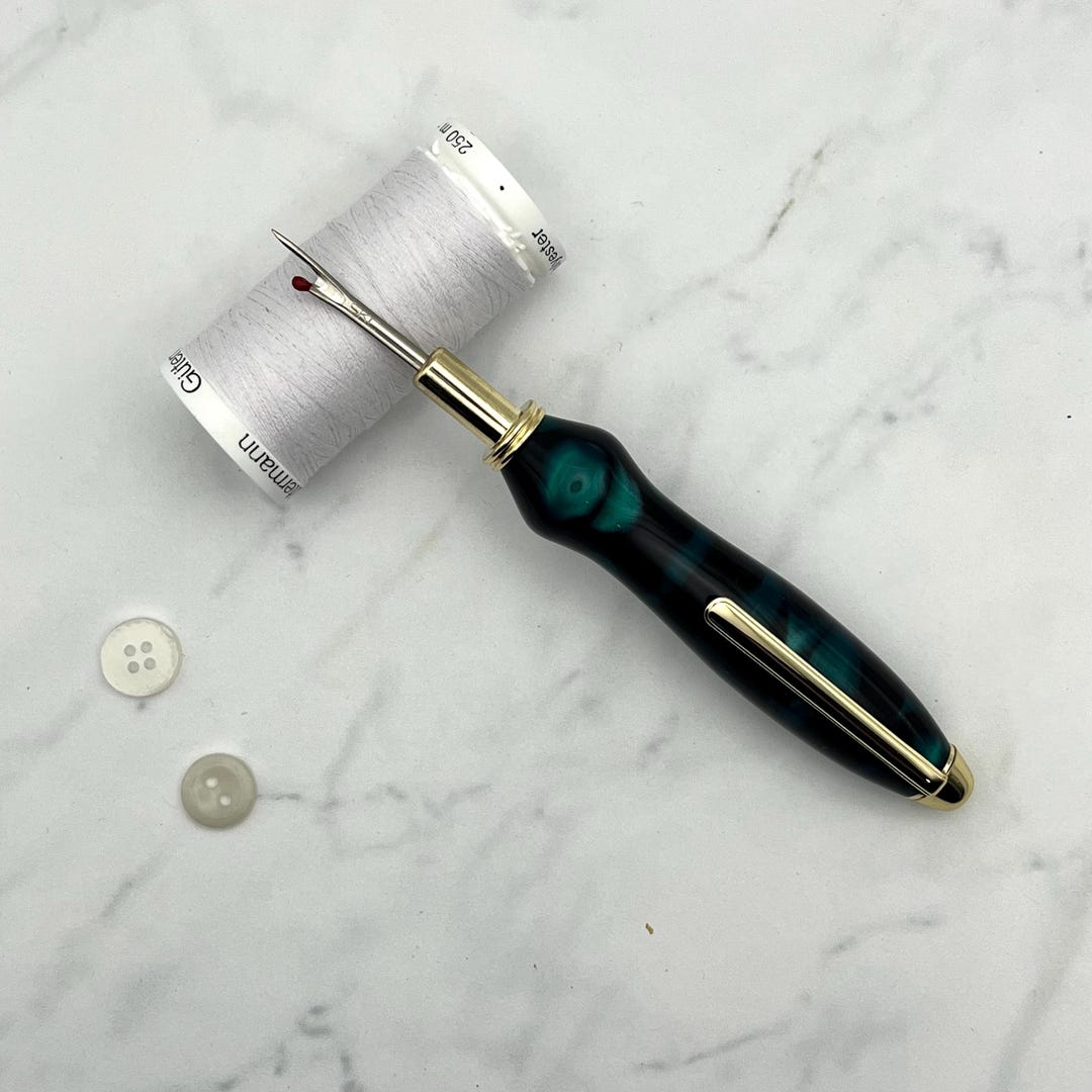 Dark Emerald Green Acrylic Single Blade Seam Ripper, Needle Threader ...