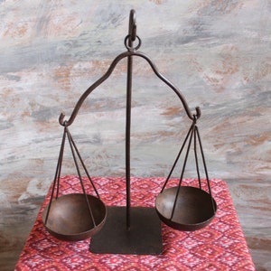 Iron Weighing Scale Balance Tarazu Weights Measure Showpiece 'law ...