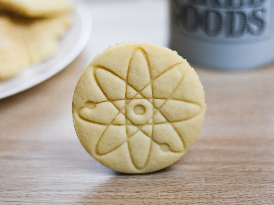 Atom Cookie Cutter - Fondant Pastry Biscuit Science Baking - Etsy