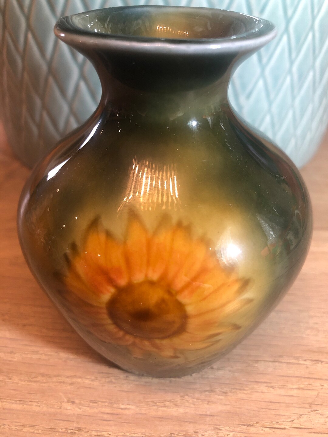 Wade Made in Ireland Pottery Bud Vase in Deep Green With Sunflower ...