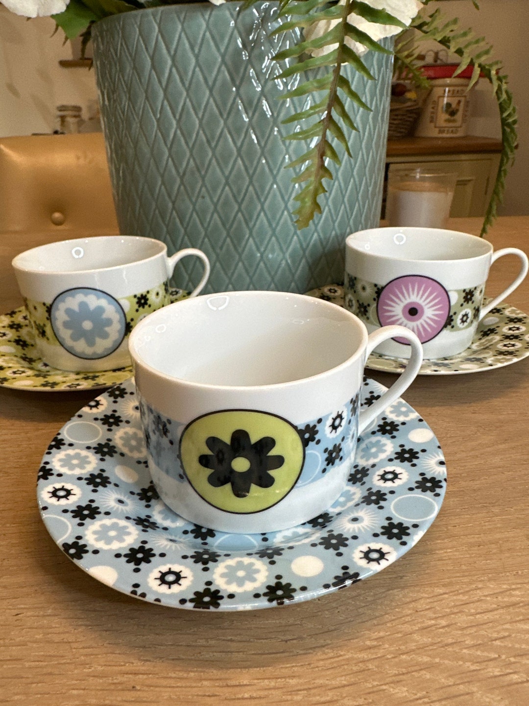 Set of Silea Designer Retro Cups and Saucers With Floral Abstract ...