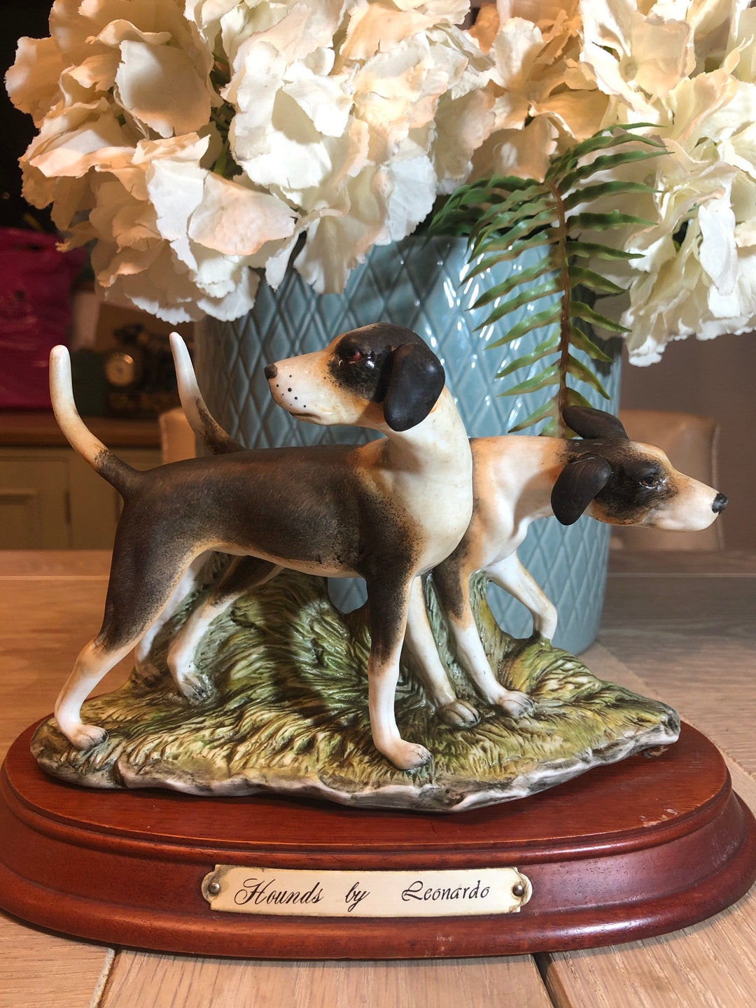 The Leonardo Collection Figurine of Two Pointers in Very Good Condition ...