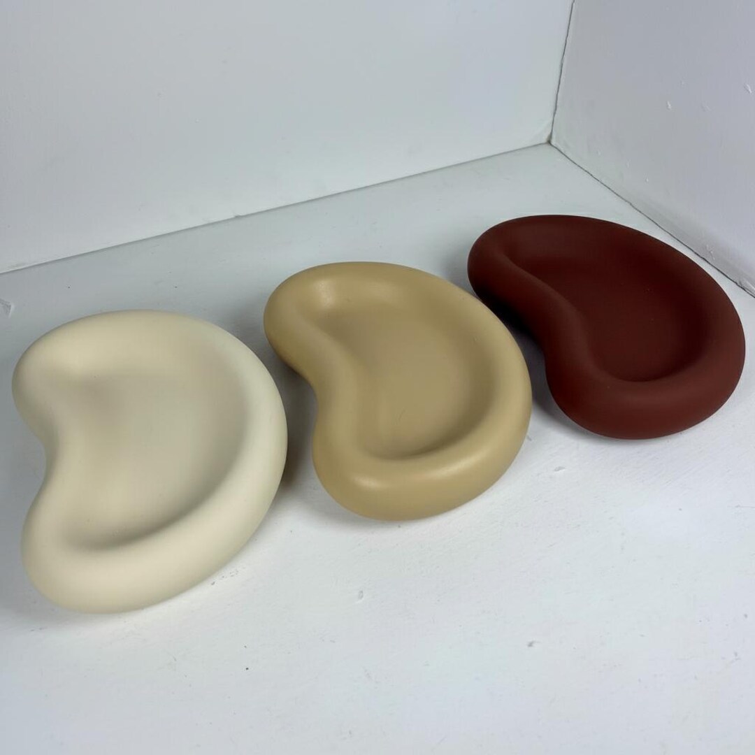 Minimalist Concrete Kidney Bean Tray | Organic Modern Catchall Dish ...