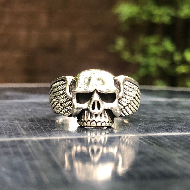 Winged Skull Ring - Etsy