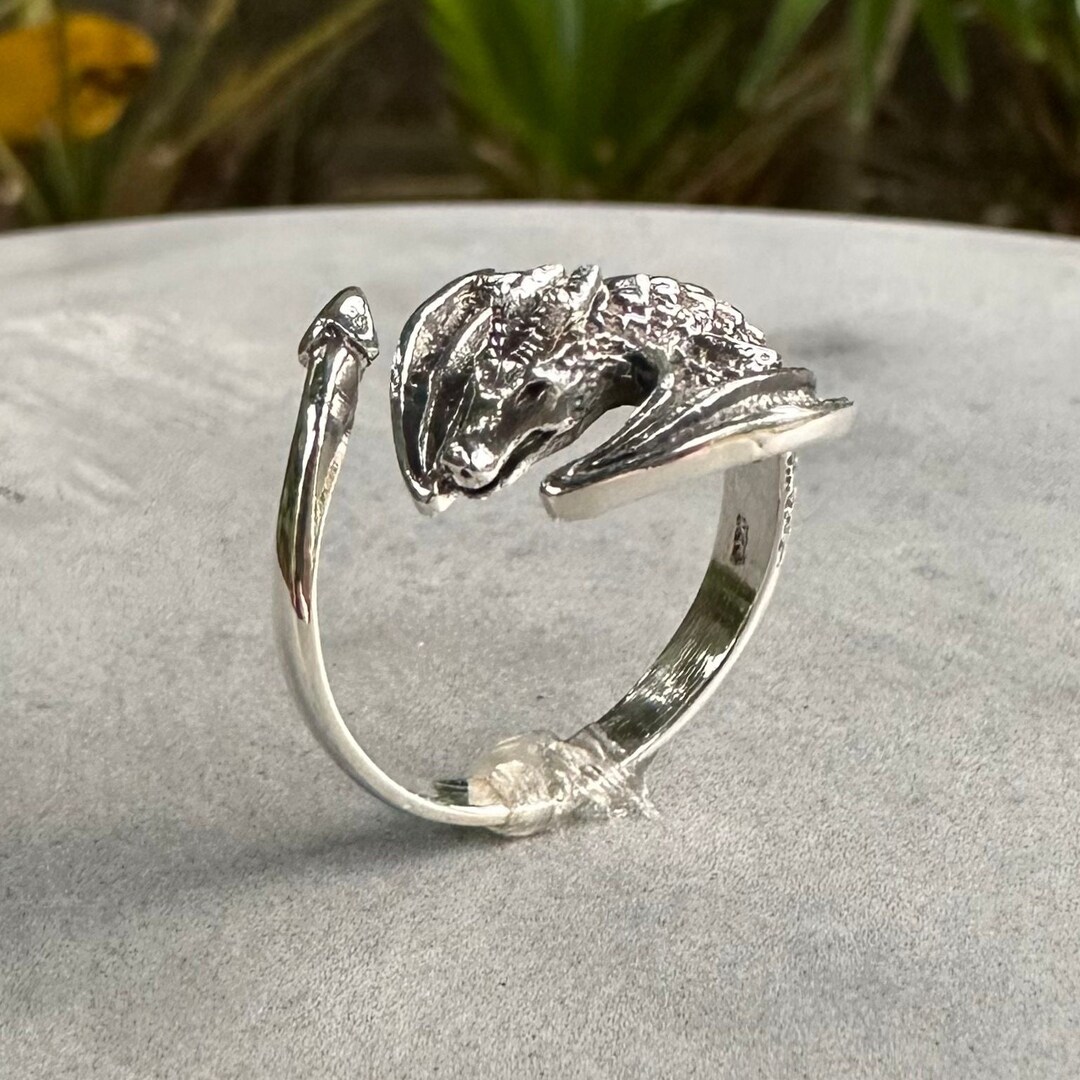 Handcrafted 925 Sterling Silver Wyvern Ring Mythical Creature Middle ...