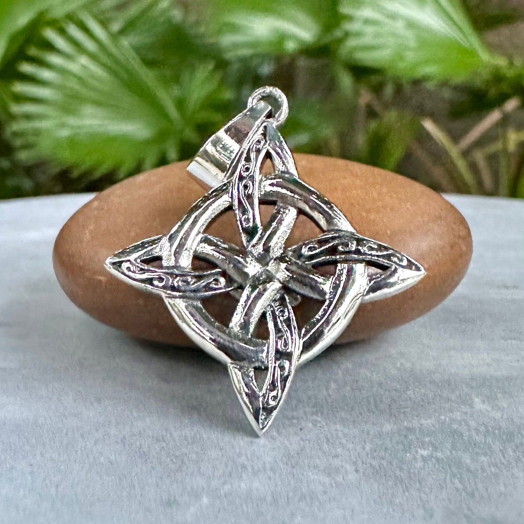 Handcrafted 925 Sterling Silver Witch's Knot Pendant Magic Celtic Knot ...