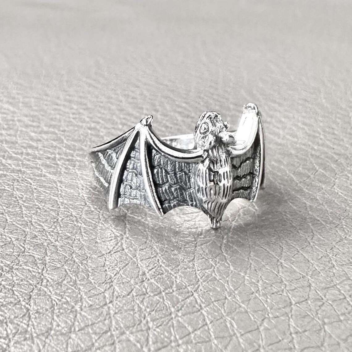 Handcrafted 925 Sterling Silver Bat Ring Bat Totem Vampire Wiccan Style ...