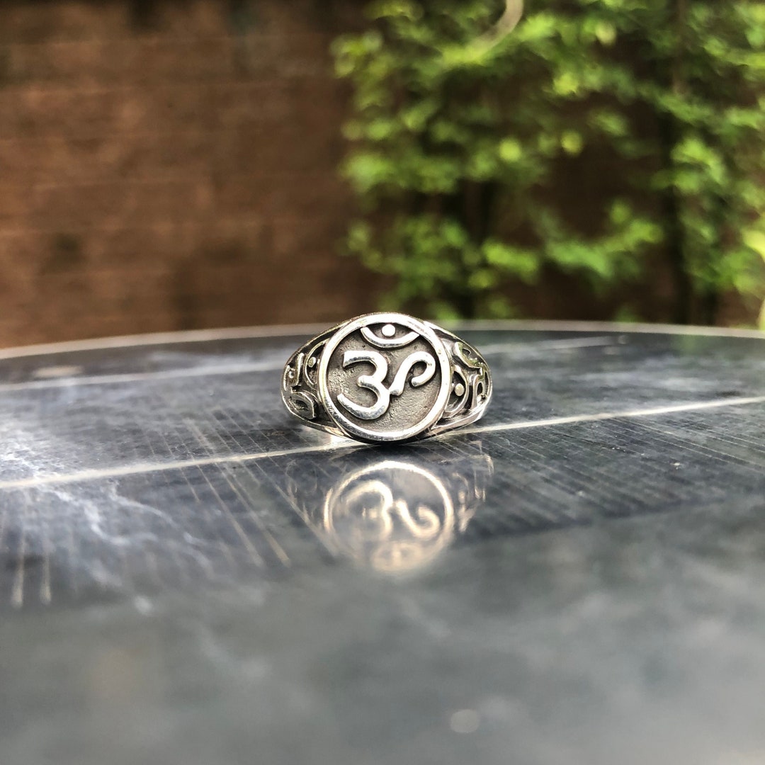 Handcrafted 925 Sterling Silver Om/ohm Buddhism & Hinduism Yoga Unisex ...