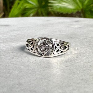 Handcrafted 925 Sterling Silver Witch's Knot Ring Celtic Magic Knot ...