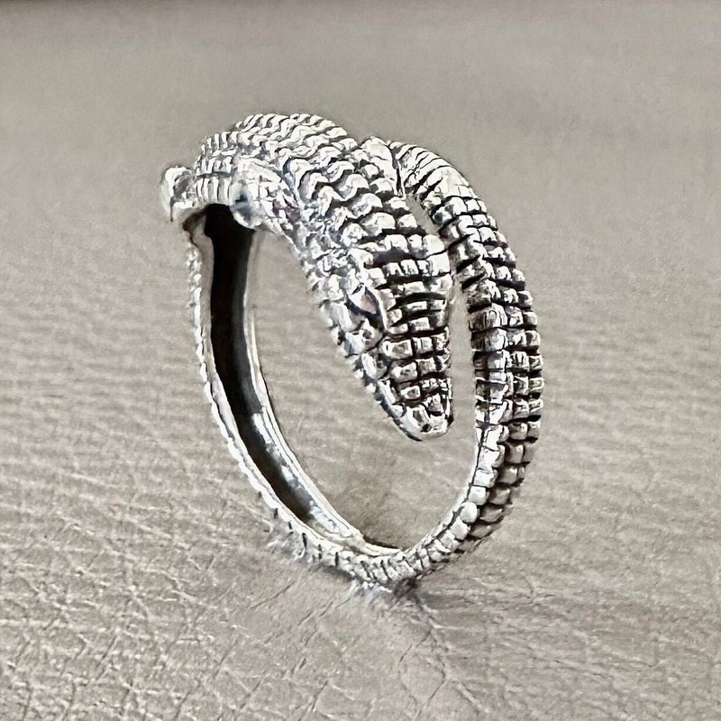 Crocodile Chain - Etsy