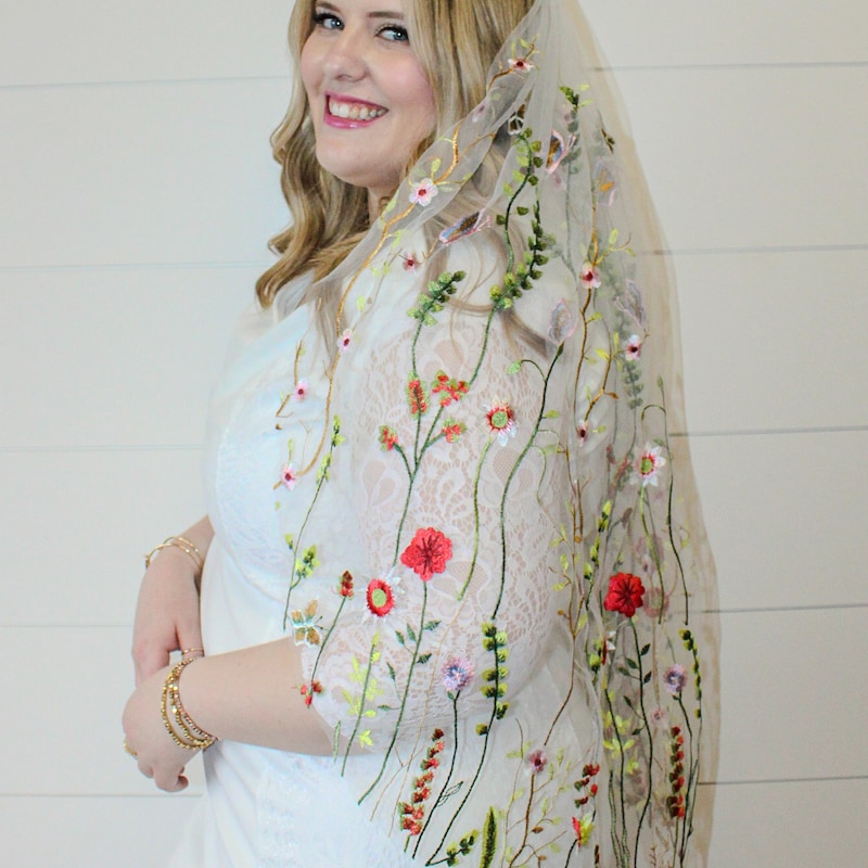 Floral Embroidered Veil - Etsy