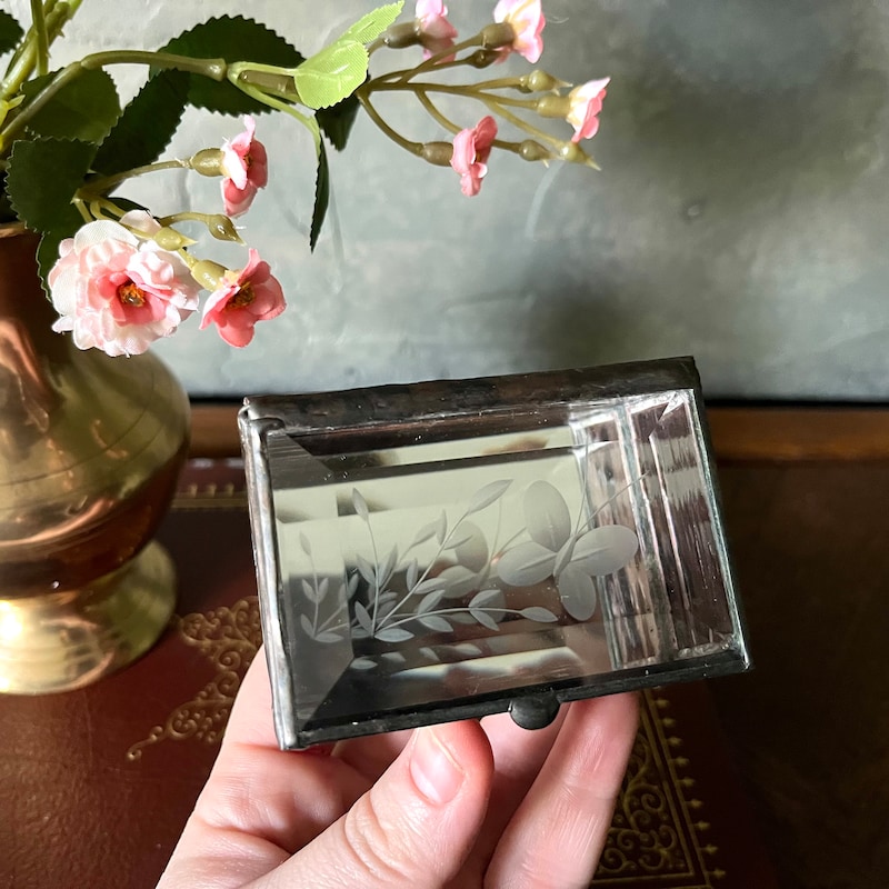 Glass Trinket Boxes - Etsy