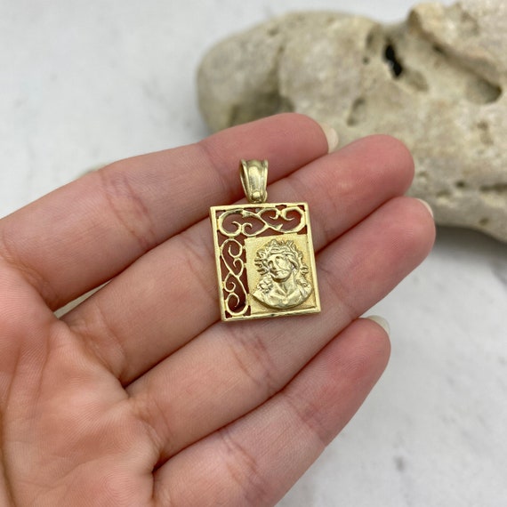 14K Gold Jesus Pendant, Vintage Christian Square Pend… - Gem