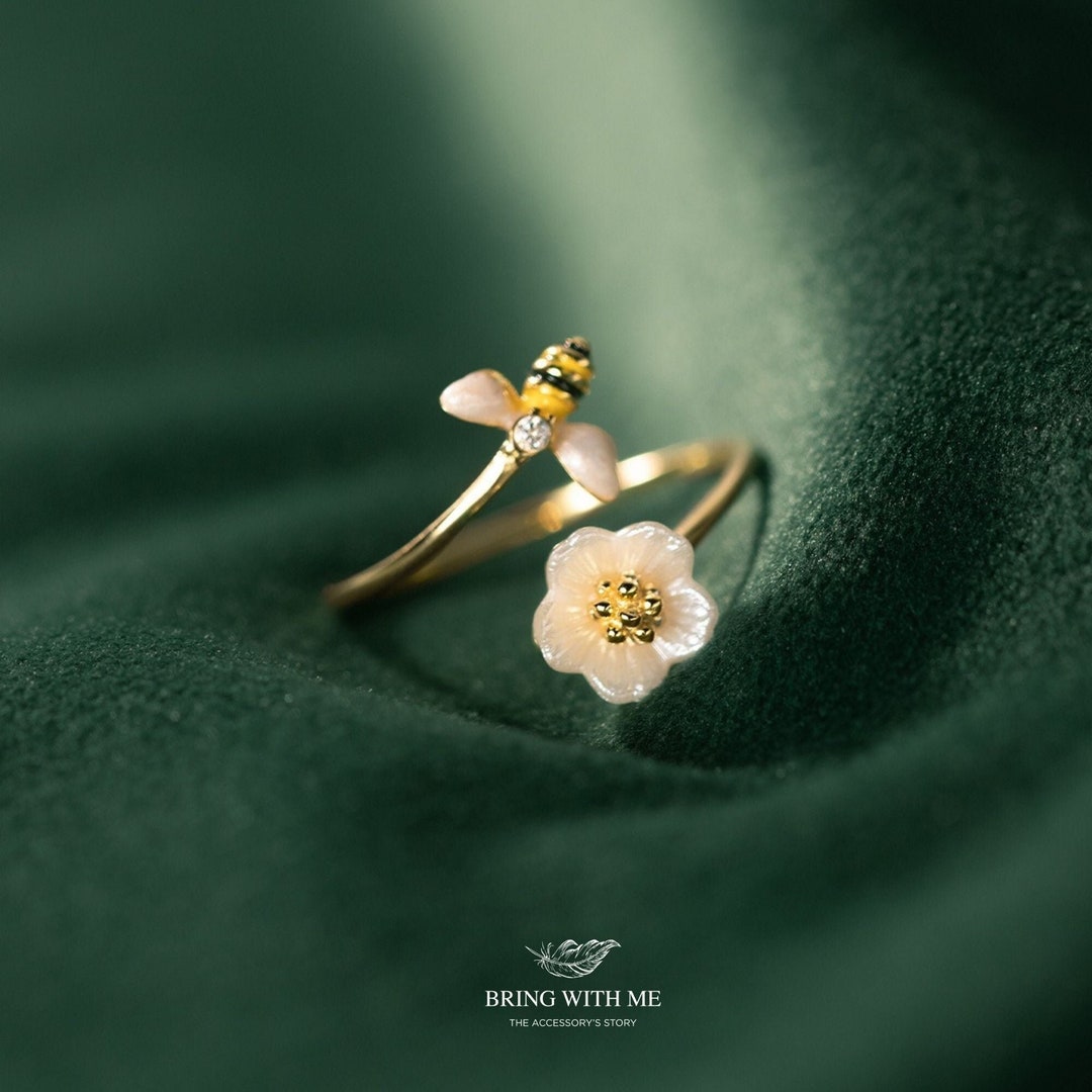 Bumble Bee Ring and Flower for Women, Gold Bumble Bee Ring, Bee ...