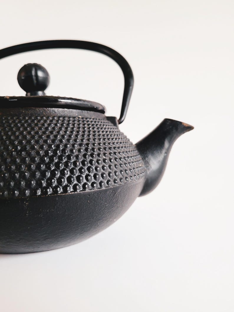 Vintage Japanese Tetsubin Cast Iron Teapot, Black Hobnail Design Tea Kettle, Traditional Rustic ...
