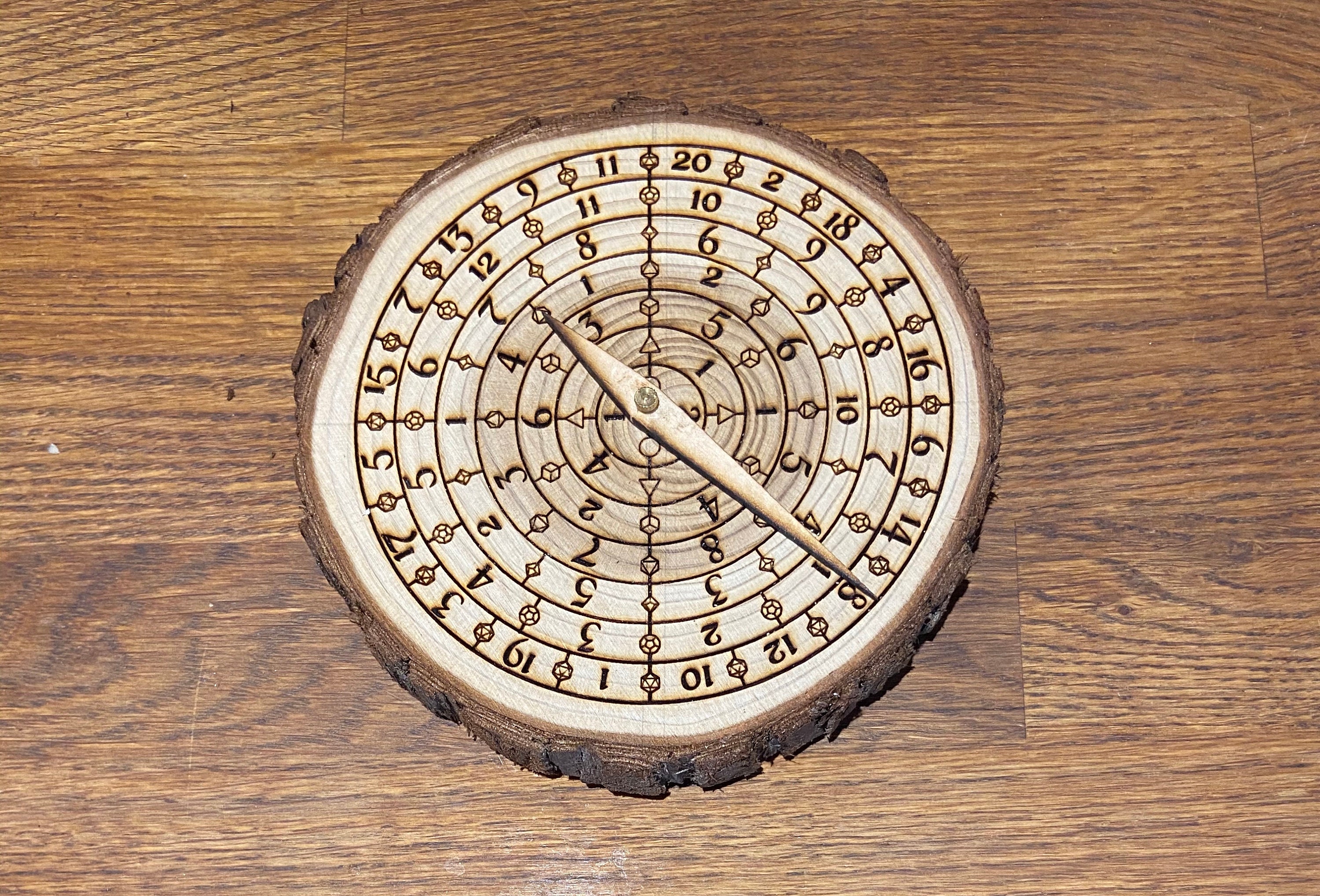 Dnd RPG Dice Spinner Bespoke Dungeon Master Companion Dice - Etsy UK