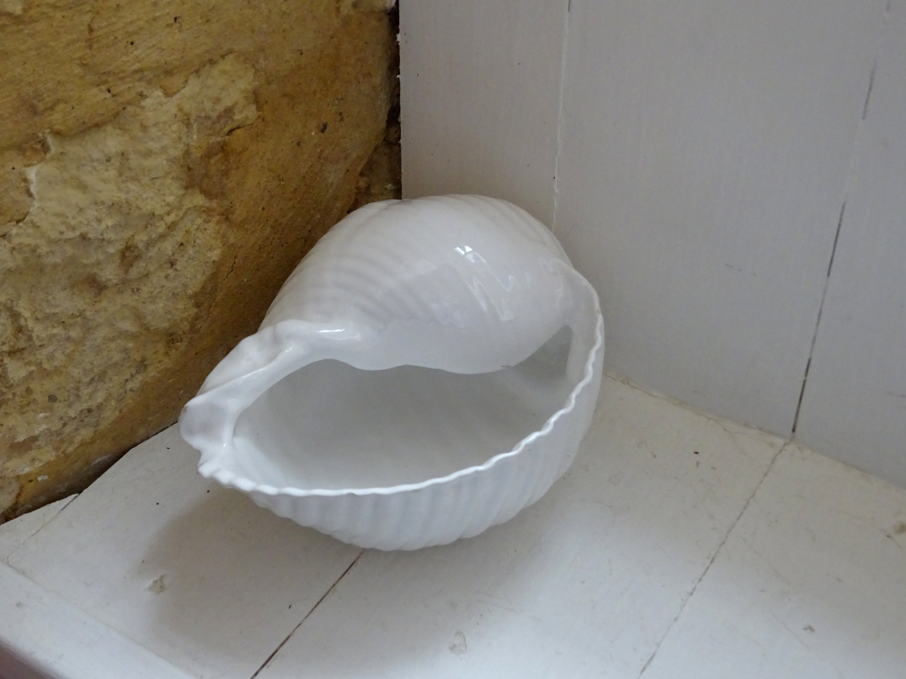 Vintage White China Shell Shaped Planter White Shell Ornament Shell ...