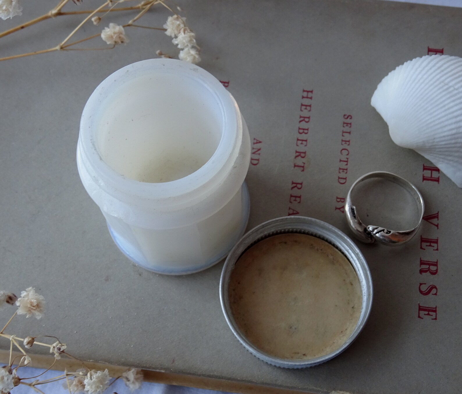 Antique American Milk Glass Face Cream Pot With Screw on Zinc Lid ...