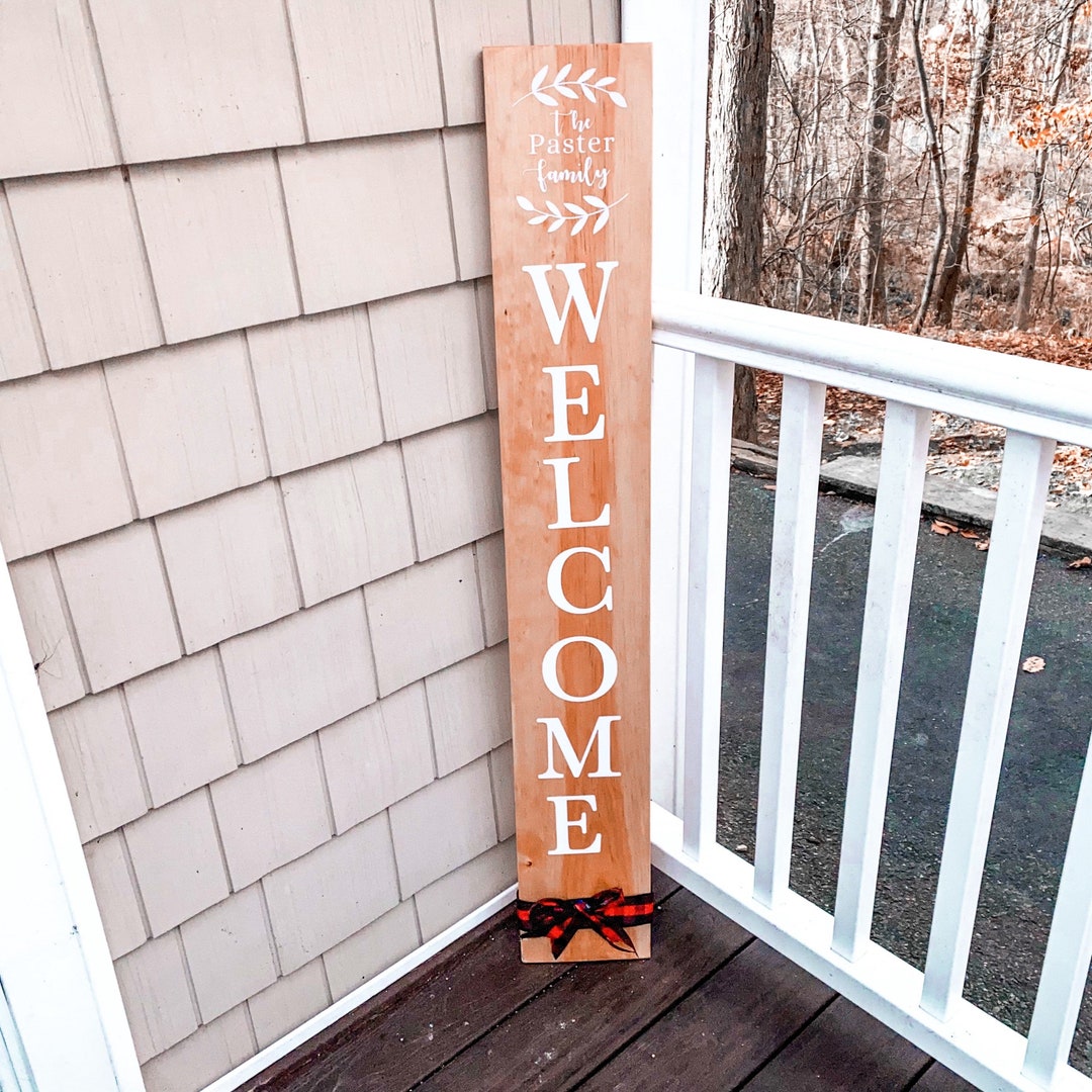Family Name Welcome Sign, Custom Wooden Welcome Sign With Buffalo Plaid ...