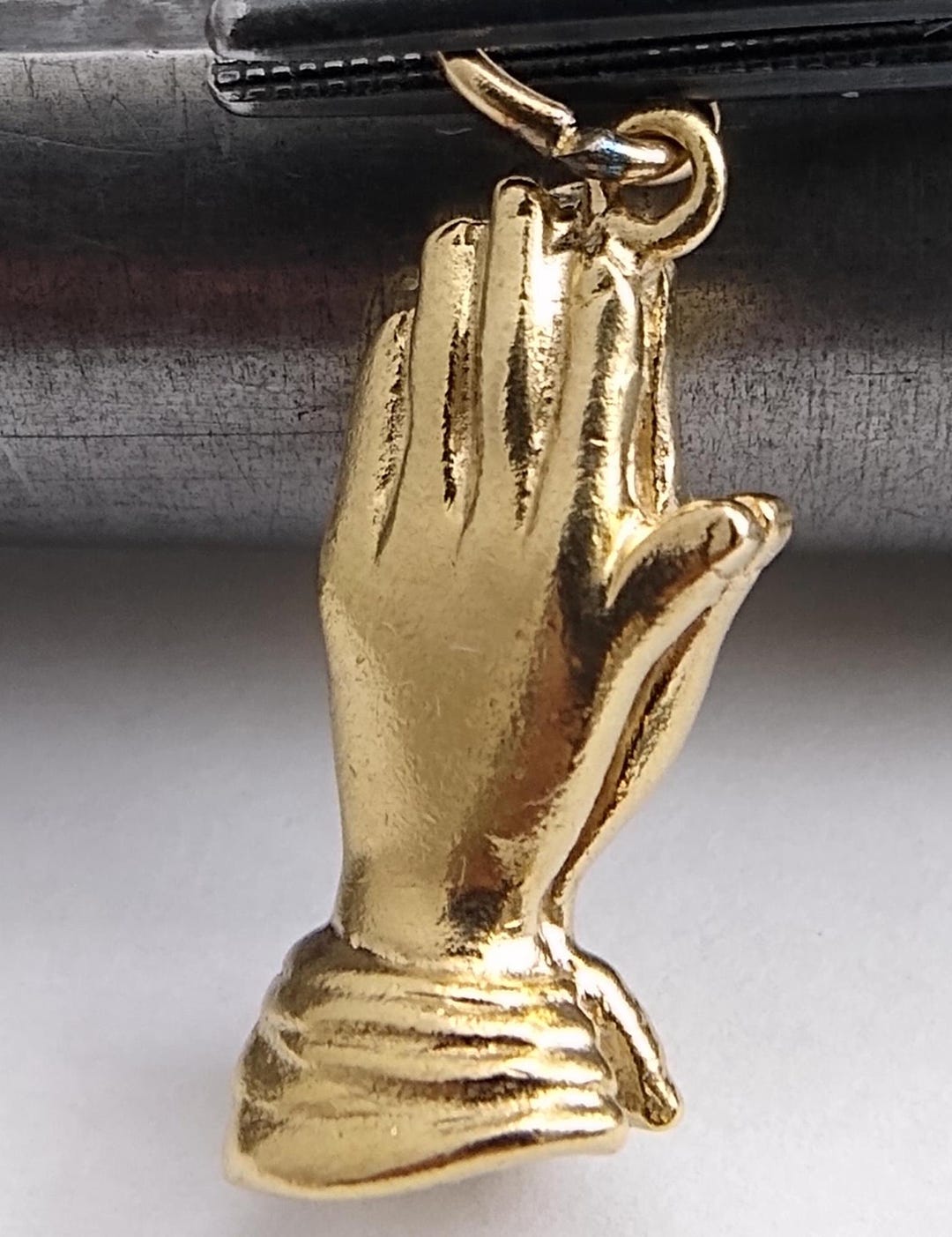 14K Yellow Gold Vintage Praying Hands Charm/pendant - Etsy