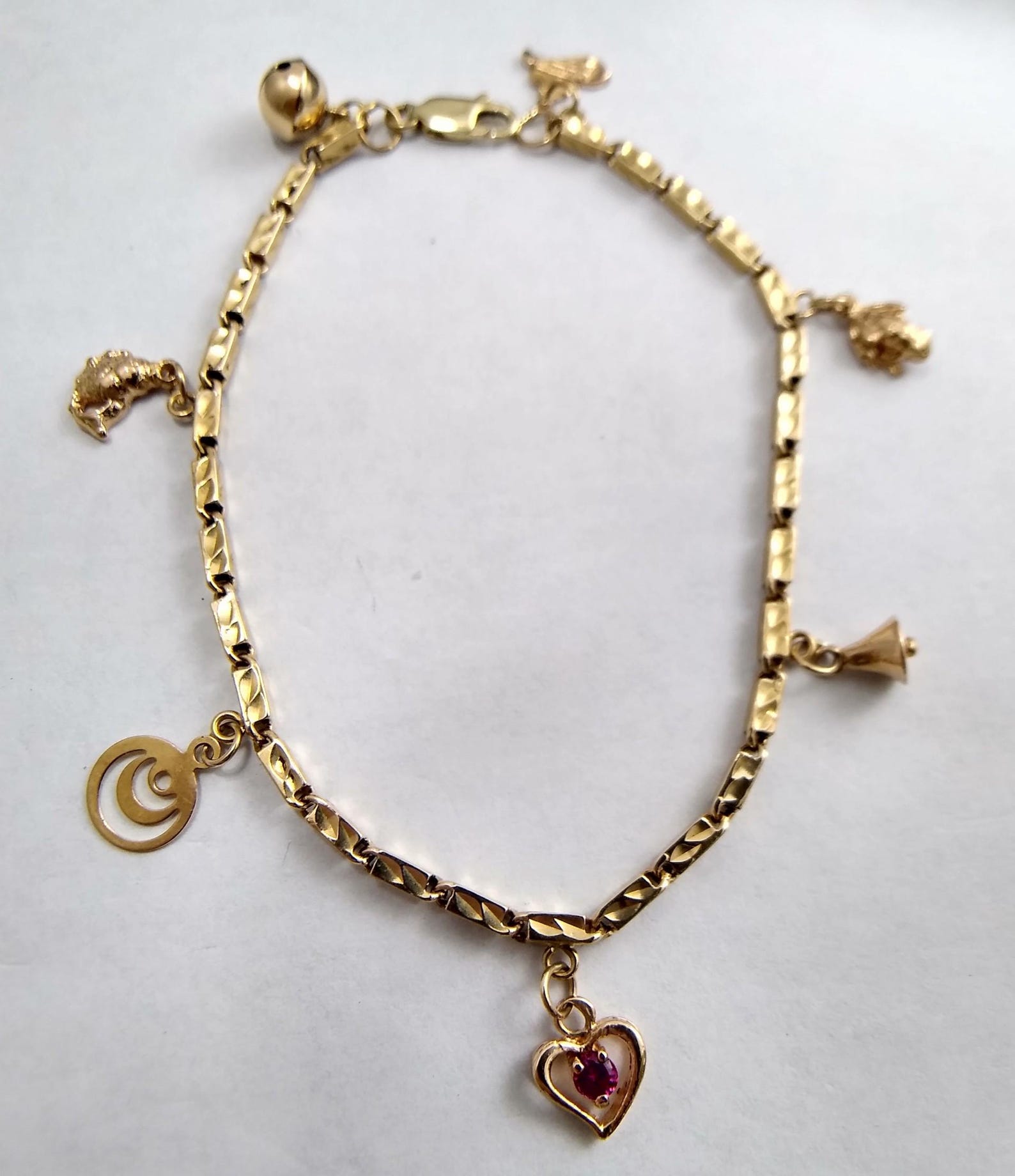 14K Yellow Gold Vintage Charm Bracelet With 7 Charms - Etsy
