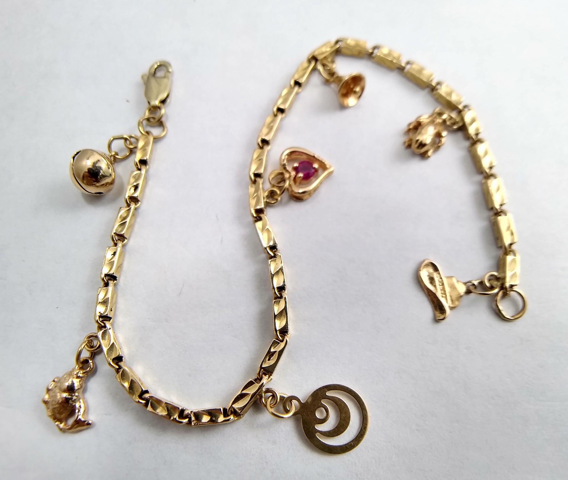 14K Yellow Gold Vintage Charm Bracelet With 7 Charms - Etsy