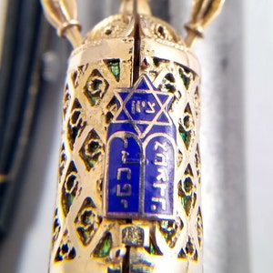 14K Yellow Gold Enameled Vintage Torah Scroll Case Locket - Etsy