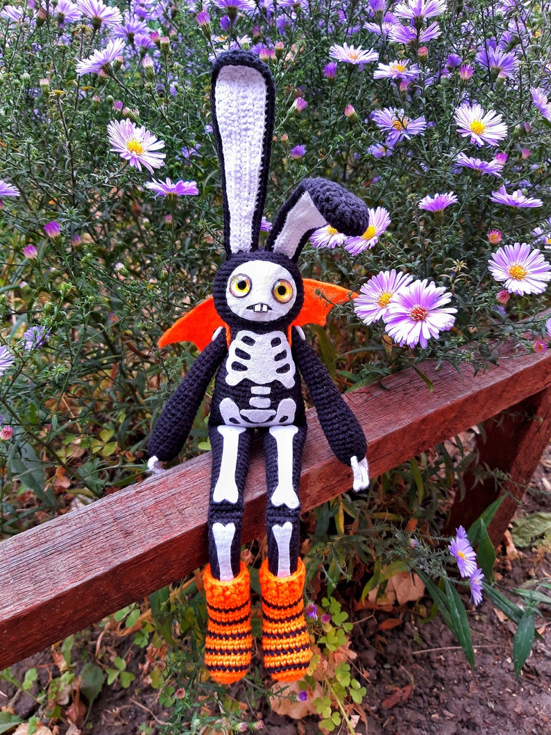 CREEPY RABBIT Crochet Pattern / Amigurumi Toy - Etsy