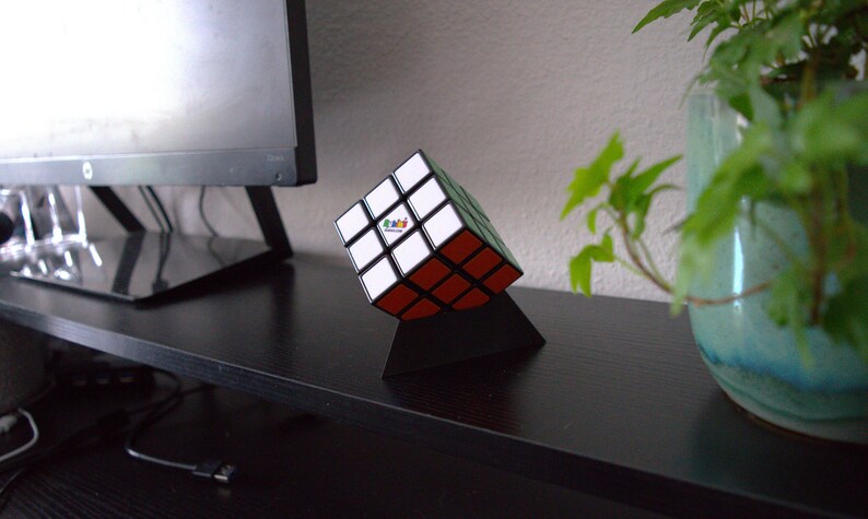 RUBIK'S Cube Display Stand L Triangular Pyramid Design L - Etsy RUBIK'S Cube Display Stand L Triangular Pyramid Design L - Etsy