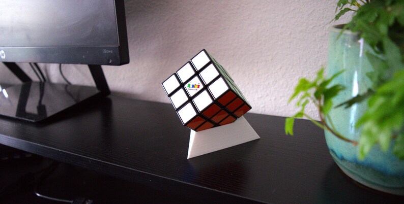 RUBIK'S Cube Display Stand L Triangular Pyramid Design L - Etsy RUBIK'S Cube Display Stand L Triangular Pyramid Design L - Etsy