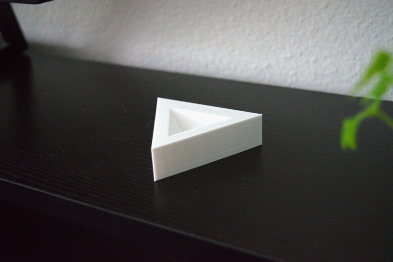 RUBIK'S Cube Display Stand L Triangular Prism Design L - Etsy RUBIK'S Cube Display Stand L Triangular Prism Design L - Etsy