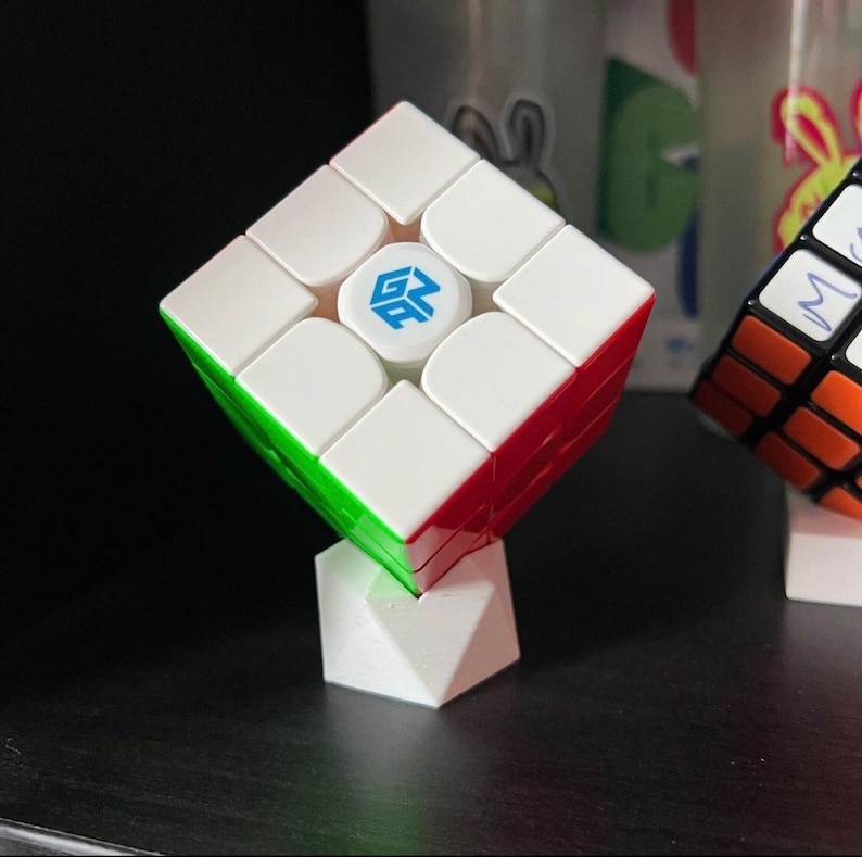 RUBIK'S Cube Display Stand L Geode Design L Rubik's - Etsy