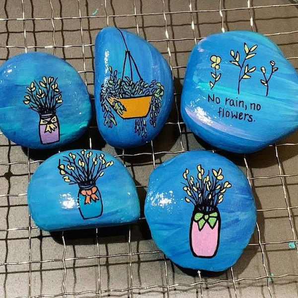 Flower Painted Rock - Etsy