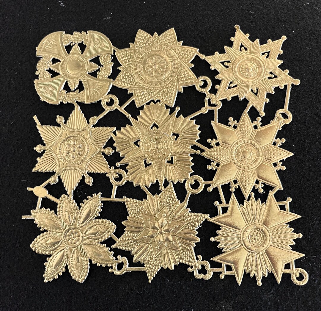 9 Gold Dresden Trim Paper Craft Art Medallions Embellishment Medallion ...