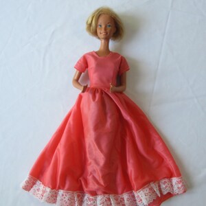 Vintage 1976 Supersize Barbie, by Mattel, With Pink Gown & White Lace ...