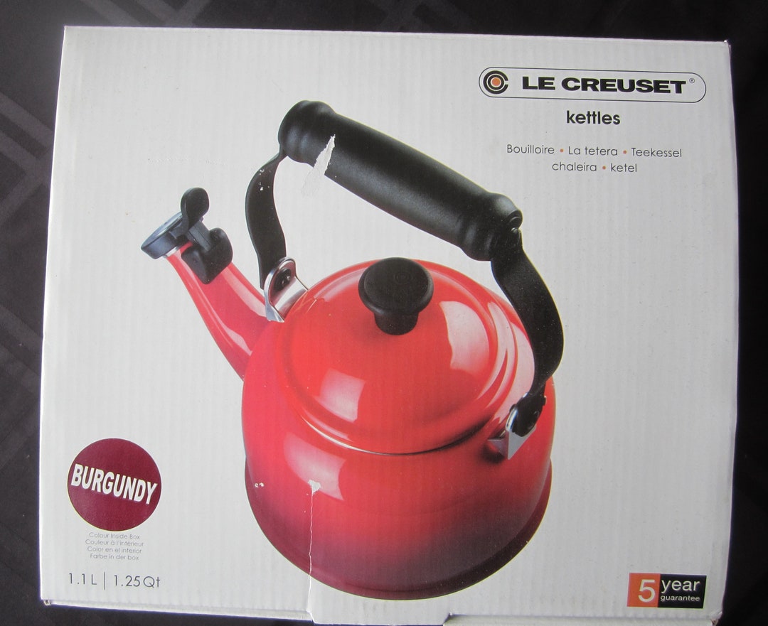 Le Creuset France, 1.25 Quart Teapot, Enameled Cast Iron, in Original ...