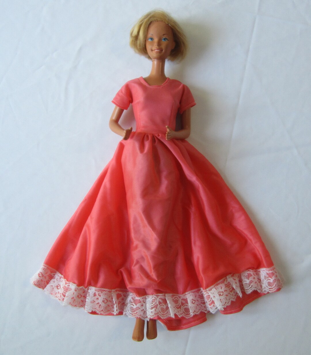 Vintage 1976 Supersize Barbie, by Mattel, With Pink Gown & White Lace ...
