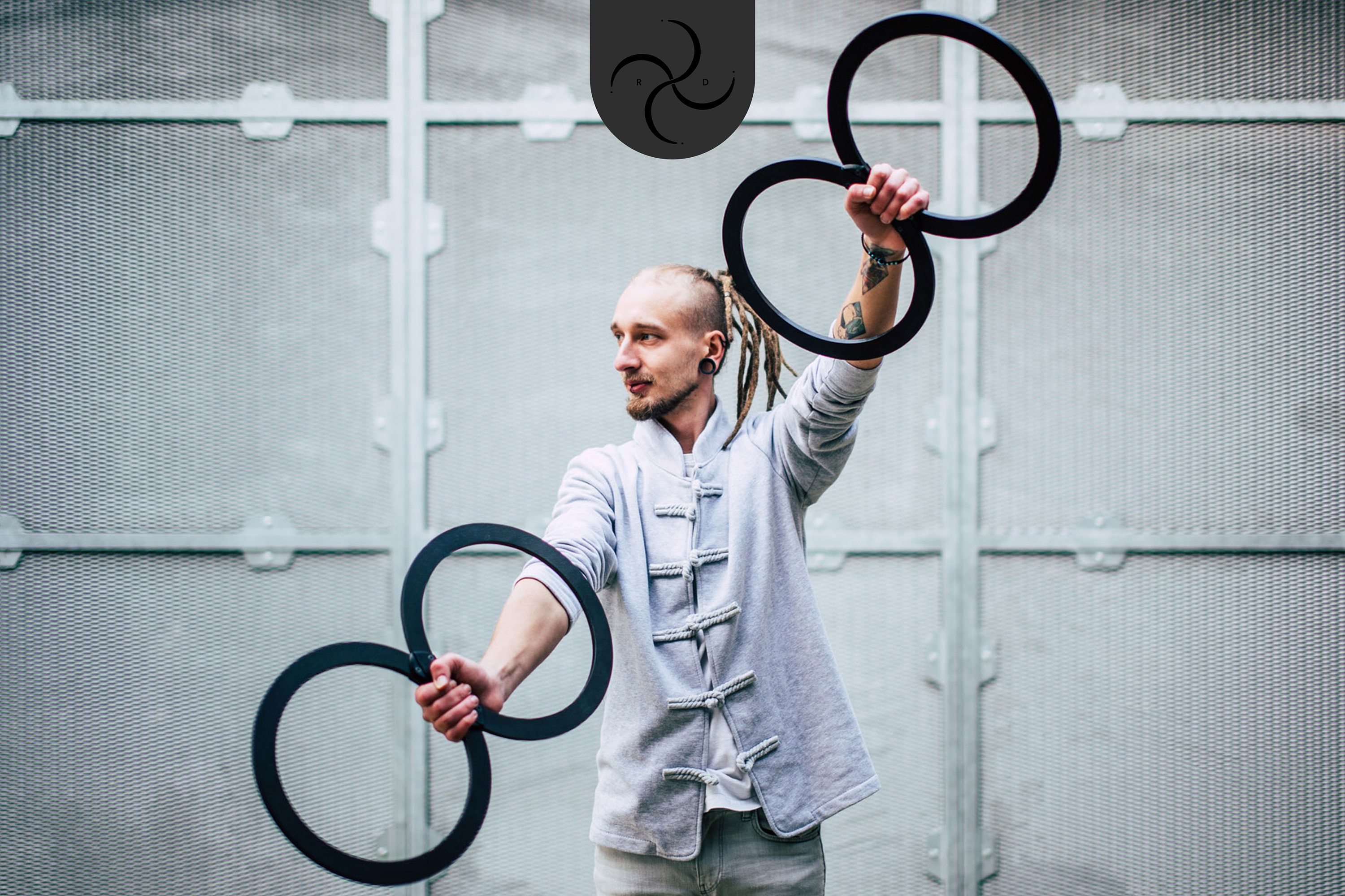 Eight Ring Juggling