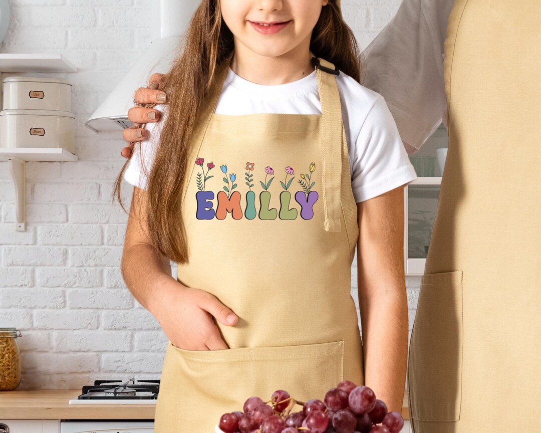Floral Font Custom Name Apron, Garden Theme Aprons, Apron Gift for ...