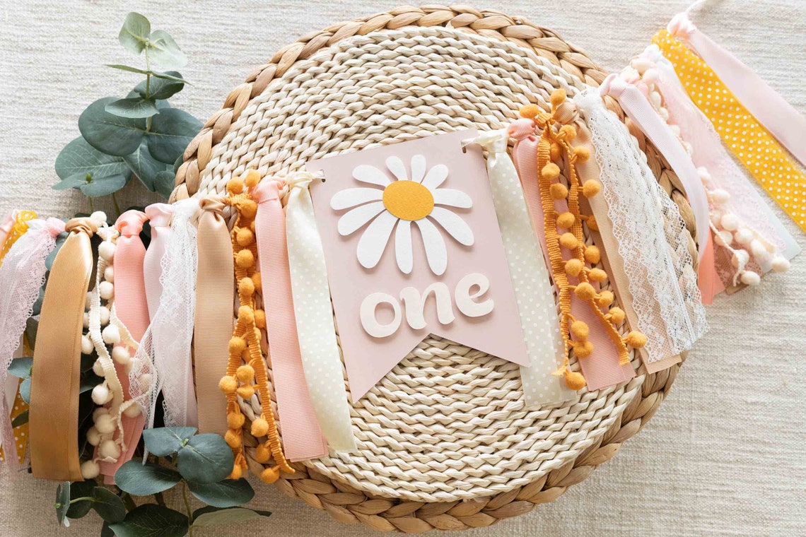 Daisy One Banner High Chair Sign 1st Birthday Garland Cute Groovy ...