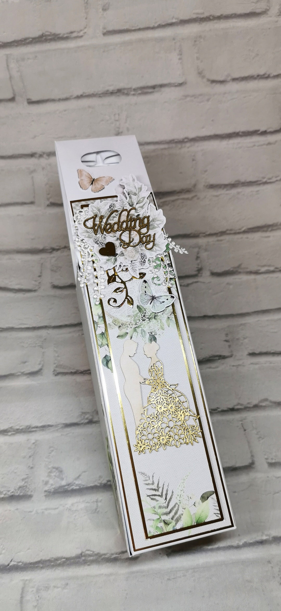 Wedding Gift Box for Wine . Luxury and Personalised Gift Cover for Wine ...