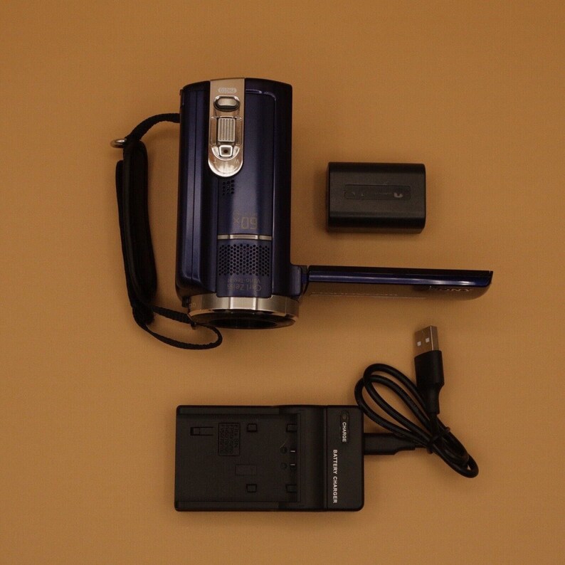 Sony DCR-SR68 80GB Hdd 60X Optical Zoom 2000X Digital Zoom Handycam ...