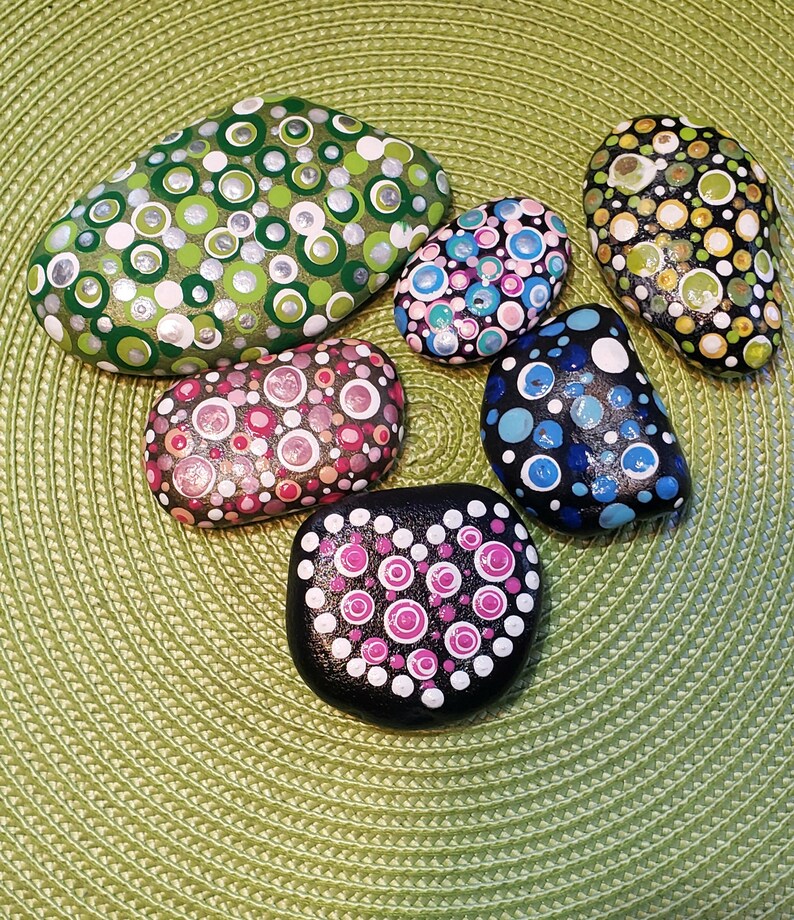 Hand Painted Rock. Heart Pebble Art - Etsy